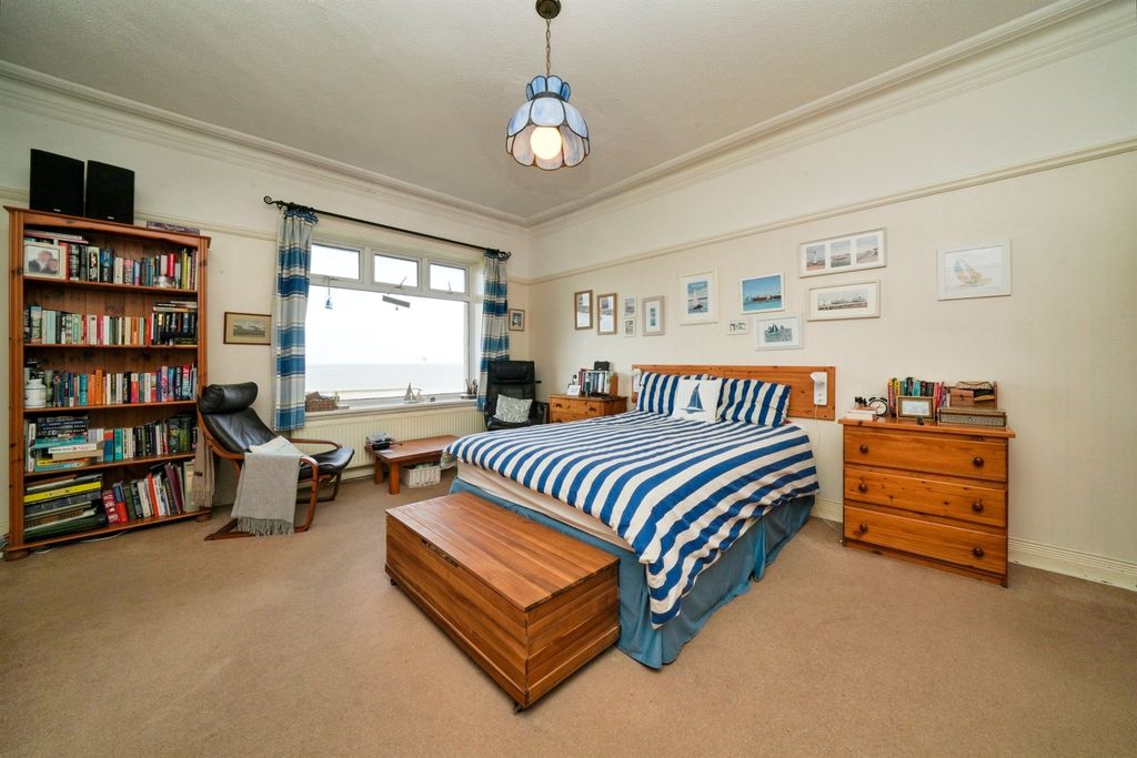 Warren Drive, Wallasey CH45, 2 bed flat for sale, £280,000 | PrimeLocation