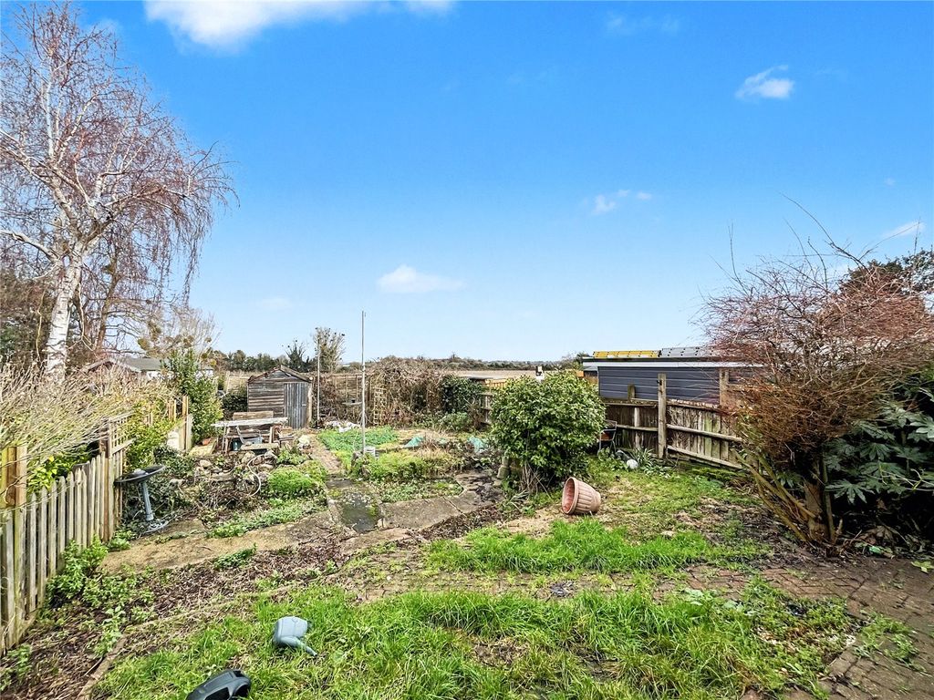 Lower Rainham Road, Rainham, Gillingham, Kent ME8, 3 bed semi-detached ...