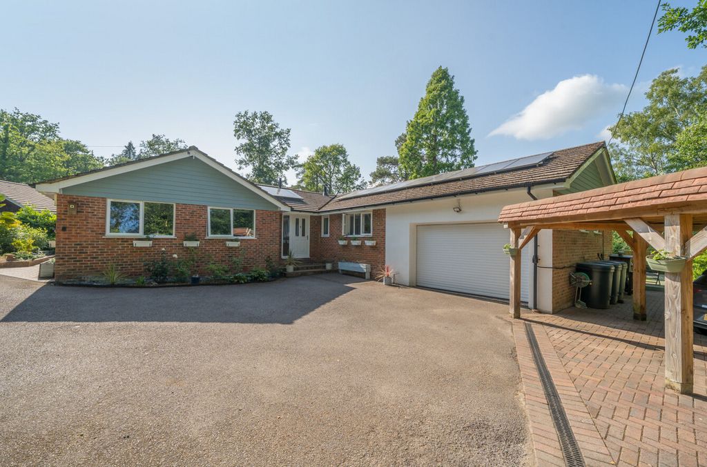 Rock Road, Storrington RH20, 4 bed bungalow for sale, £875,000 ...