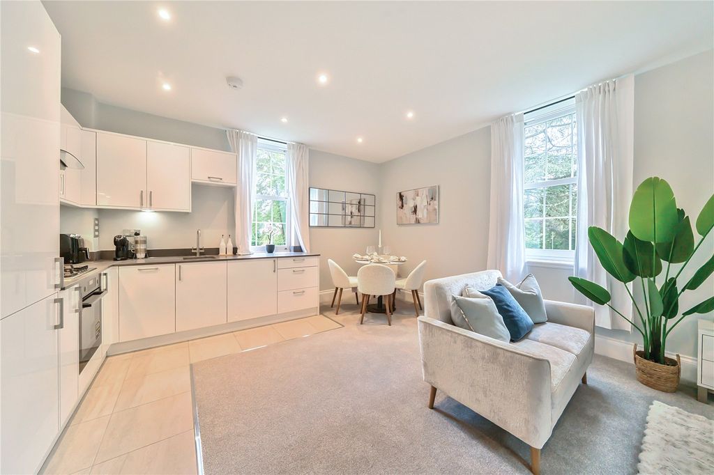 Deepcut, Surrey GU16, New home, 2 bed flat for sale, £425,000 ...