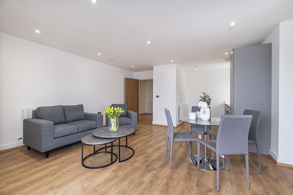 Mast Quay, London SE18, 1 bed flat to rent, £1,850 pcm | PrimeLocation