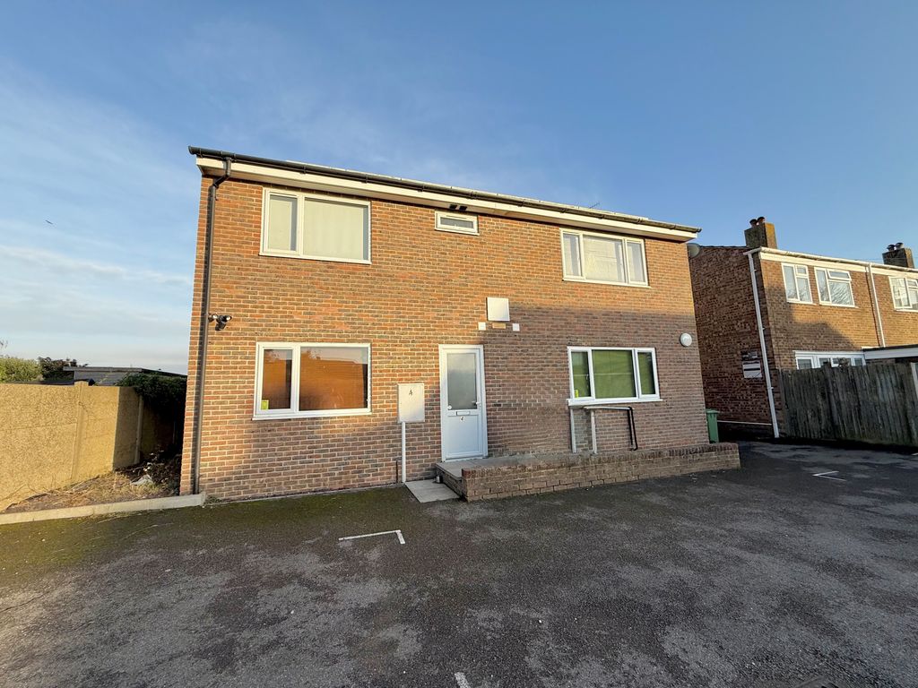 West Way, Wick, Littlehampton, West Sussex BN17, 1 bed flat to rent, £ ...
