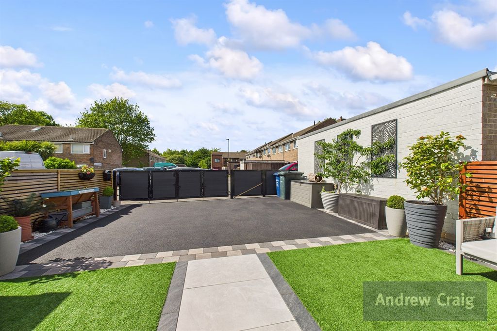 Redcroft Green, Blakelaw NE5, 3 bed bungalow for sale, £154,000 ...