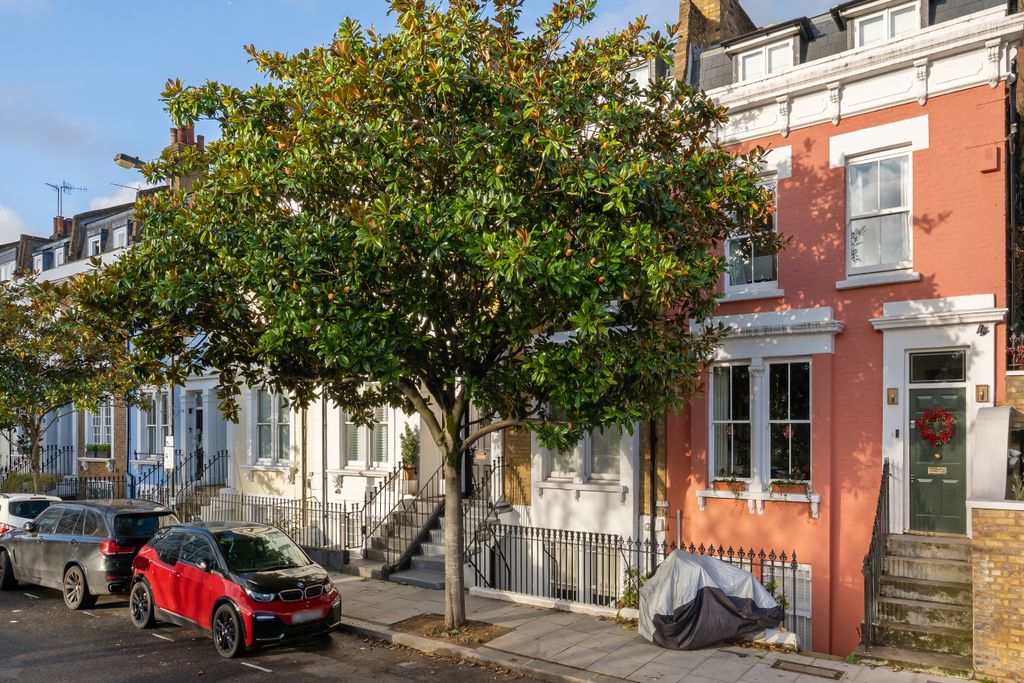Lots Road, Chelsea SW10, 4 bed flat for sale, £2,000,000 | PrimeLocation