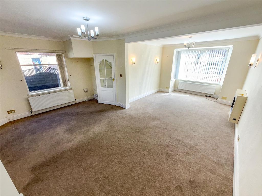 Spring Gardens, Anlaby Common HU4, 3 bed semi-detached house for sale ...