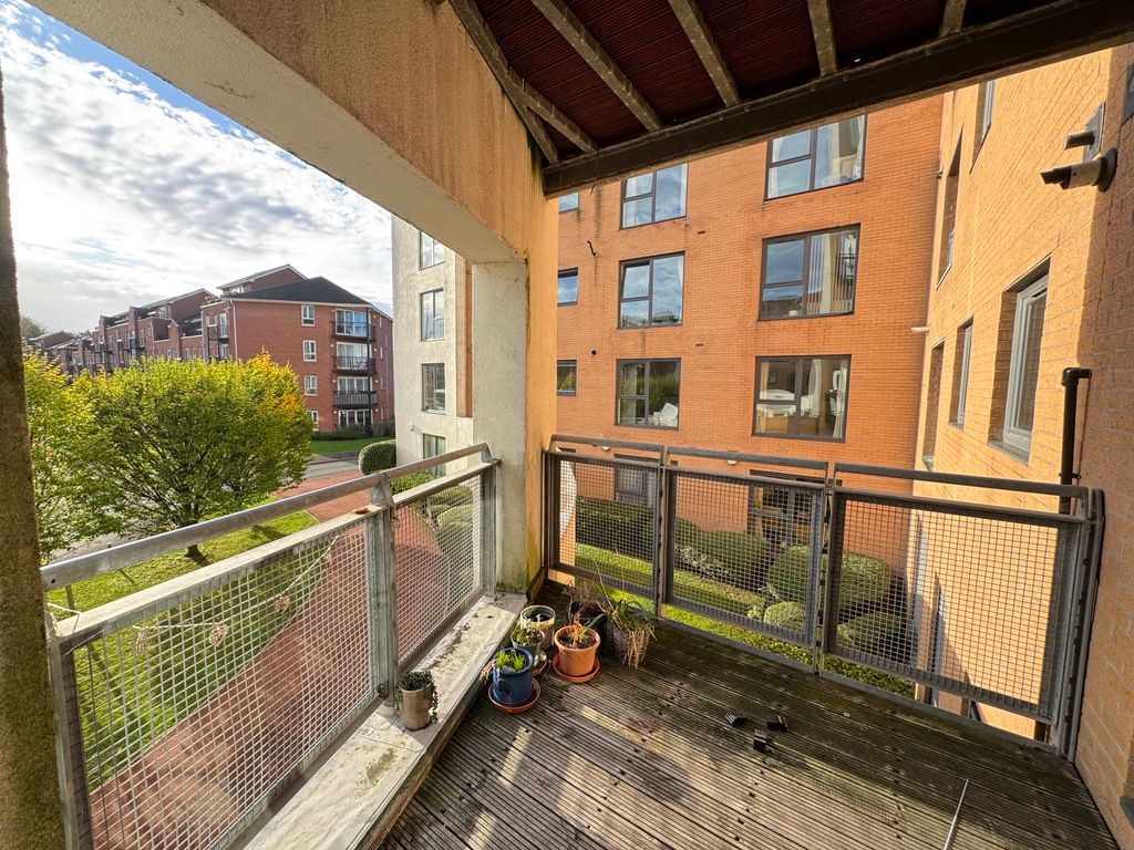 Adler Way, Liverpool L3, 2 bed flat to rent, £950 pcm | PrimeLocation