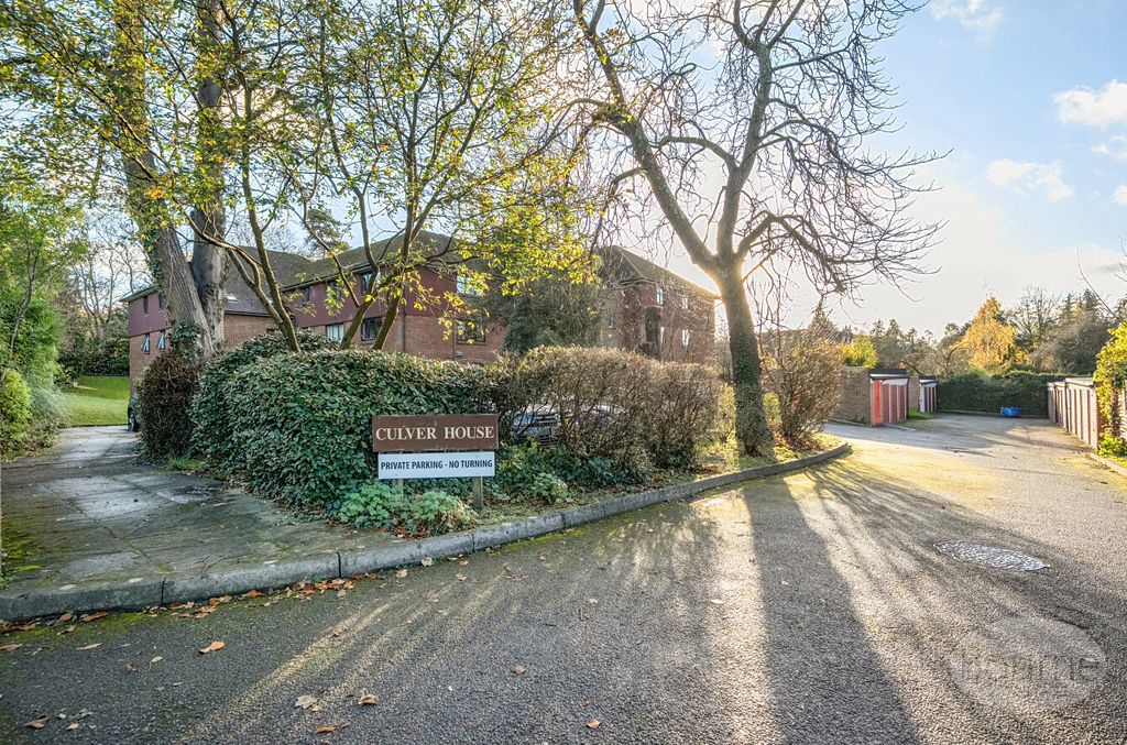 Boxgrove Road, Guildford, Surrey GU1, 2 bed flat for sale, £325,000 ...