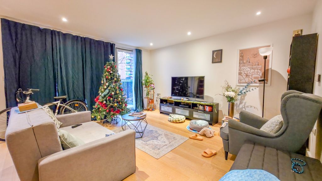 Imperial Building, 2 Duke Of Wellington Avenue, Royal Arsenal, London ...