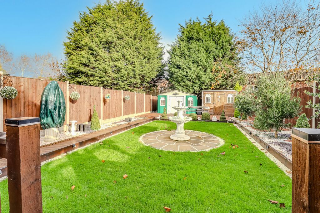 Winstanley Drive, Leicester LE3, 3 bed semi-detached house for sale, £ ...