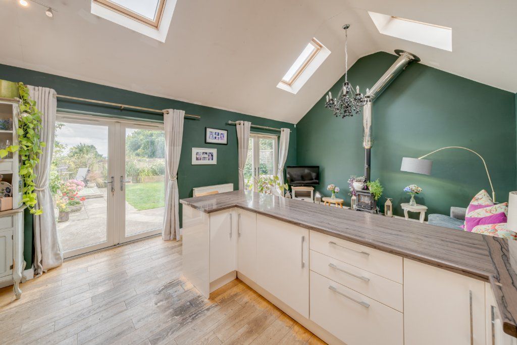 Princess Drive, Knaresborough, North Yorkshire HG5, 4 bed bungalow for ...