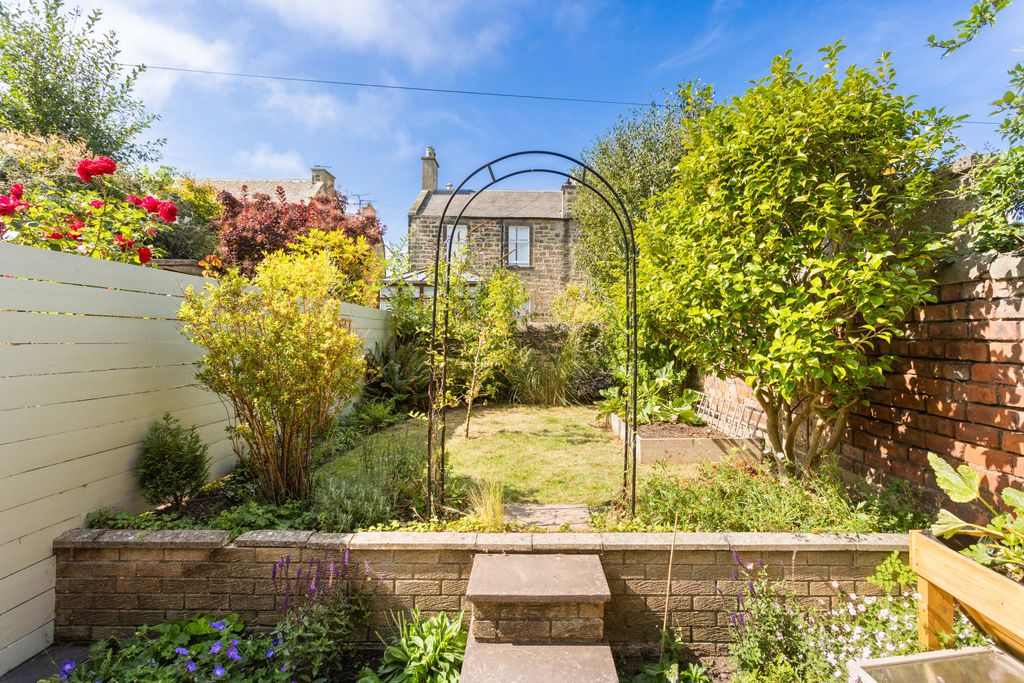 39A Park Avenue, Duddingston EH15, 2 bed flat for sale, £385,000 ...
