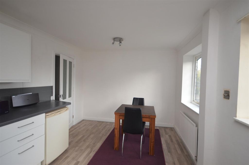 The Poplars, Knottingley WF11, 3 bed semi-detached house for sale, £ ...