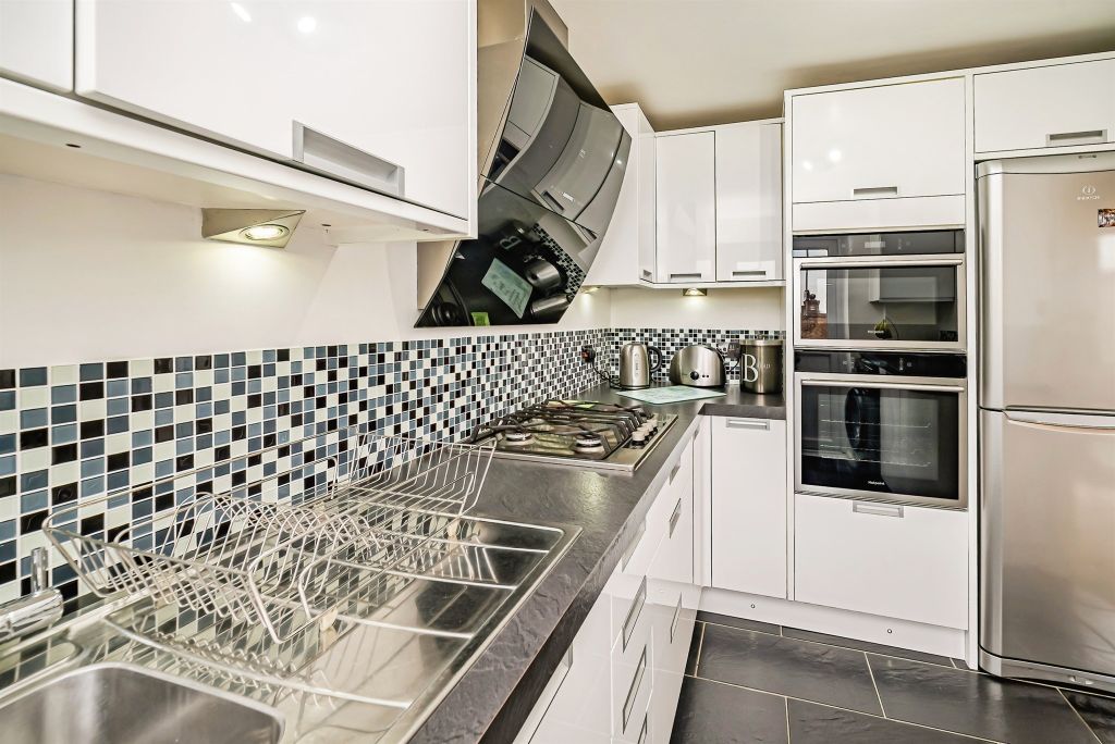 Astley Road, Thame OX9, 3 bed link detached house for sale, £460,000 ...