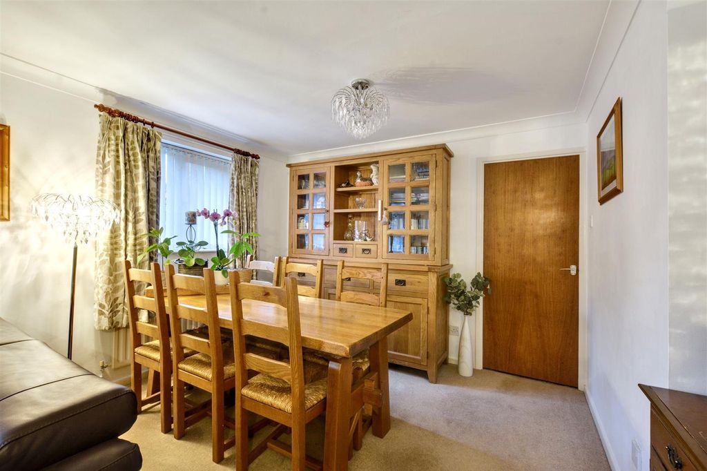 Barleydale Drive, Trowell, Nottingham NG9, 3 bed detached bungalow for ...