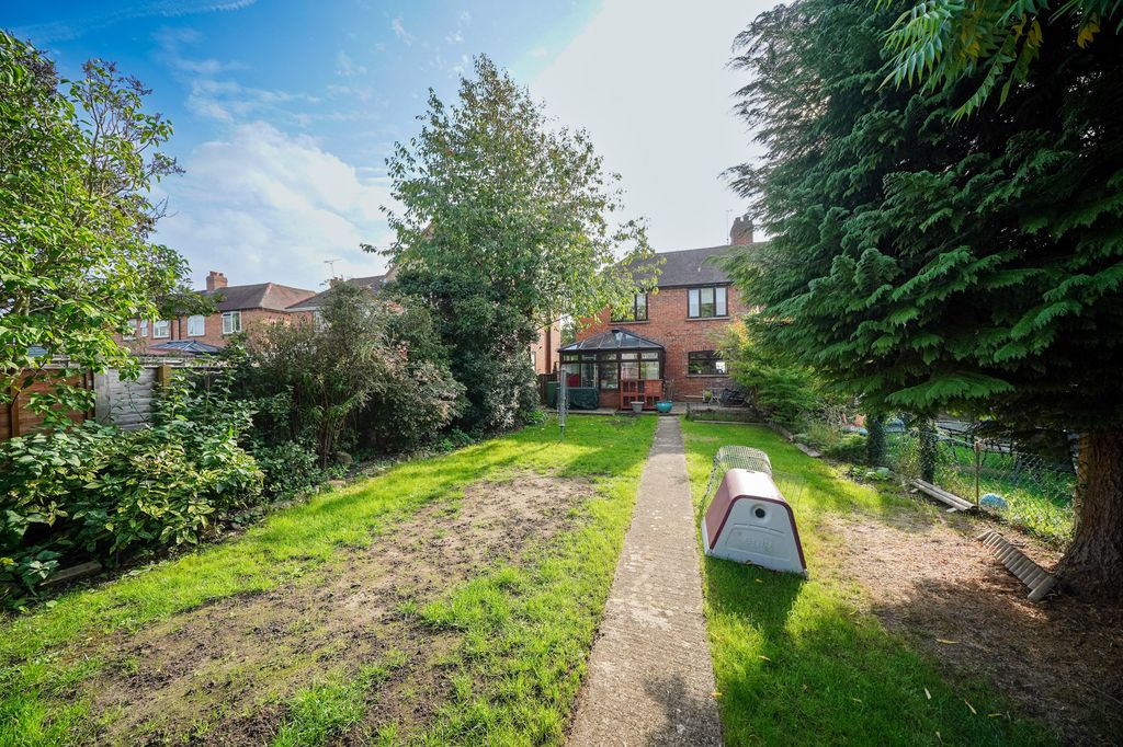 Hampden Avenue, Thame, Oxfordshire OX9, 3 bed semi-detached house for ...