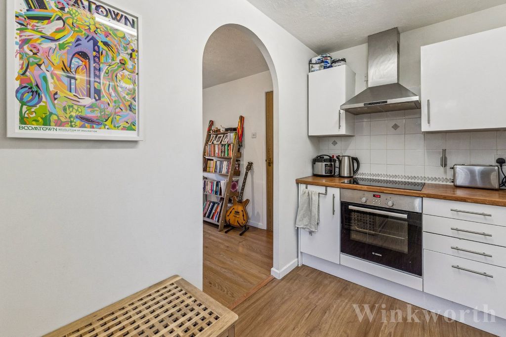 Sterling Gardens, London SE14, 1 bed flat for sale, £260,000 ...