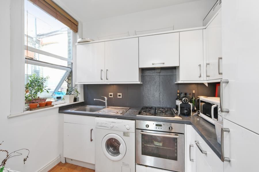 Ballards Lane, London N3, 1 bed flat to rent, £1,248 pcm | PrimeLocation