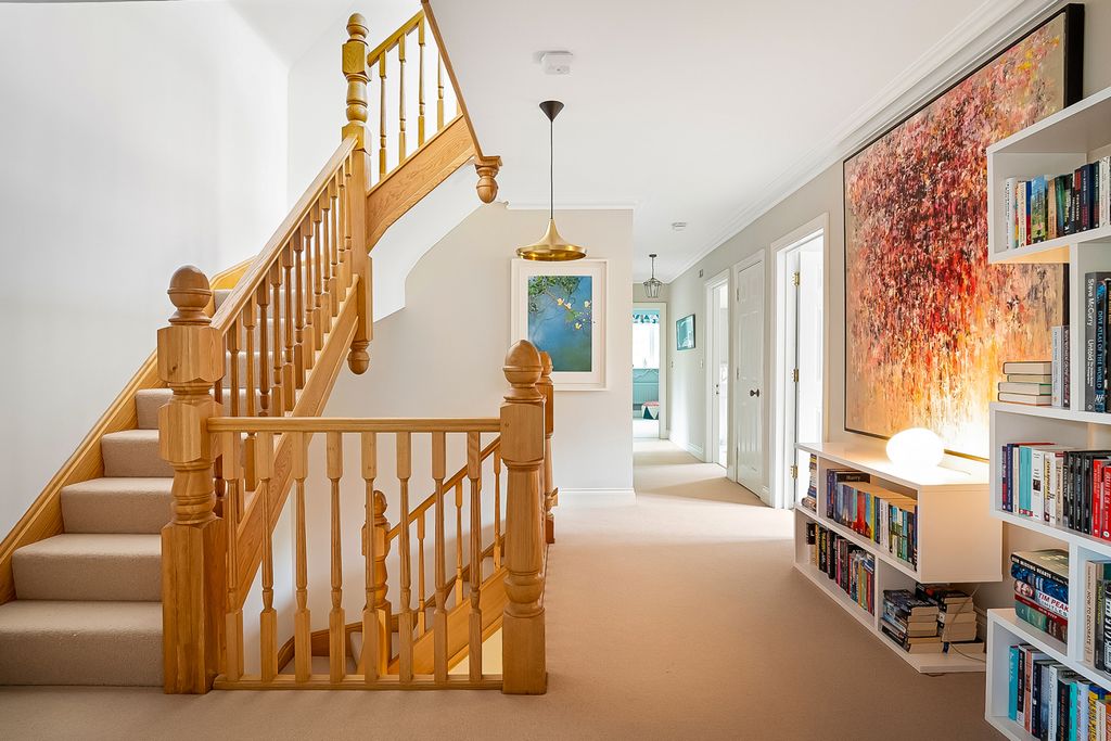 Pickhurst Road, Chiddingfold, Godalming, Surrey GU8, 7 bed detached ...