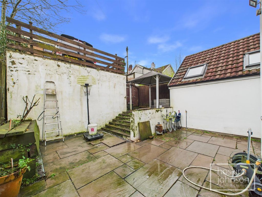 Llantwit Rd, Treforest CF37, 5 bed semi-detached house for sale, £ ...