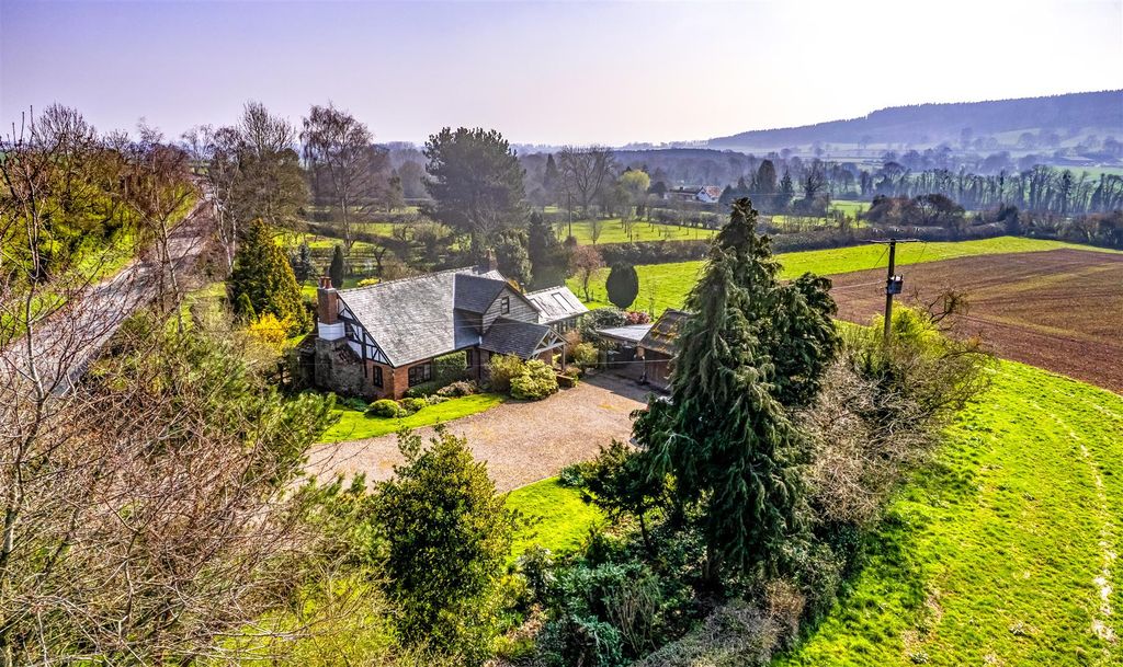 Mansel Lacy, Hereford HR4, 3 bed cottage for sale, £650,000 | PrimeLocation