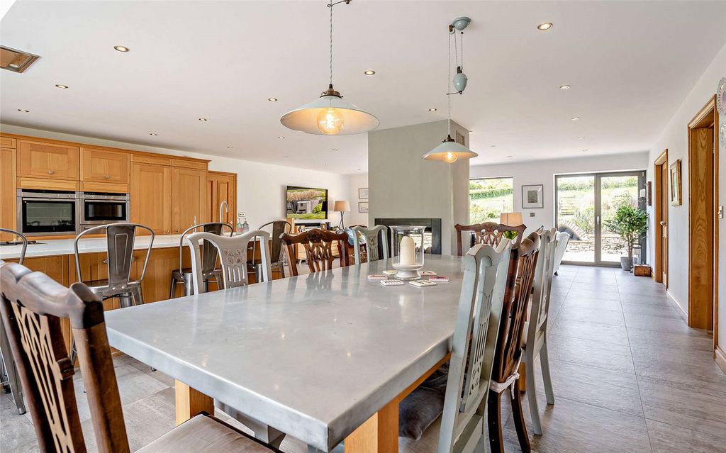 Derwydd Road, Llandybie, Carmarthenshire SA18, 4 bed detached house for ...