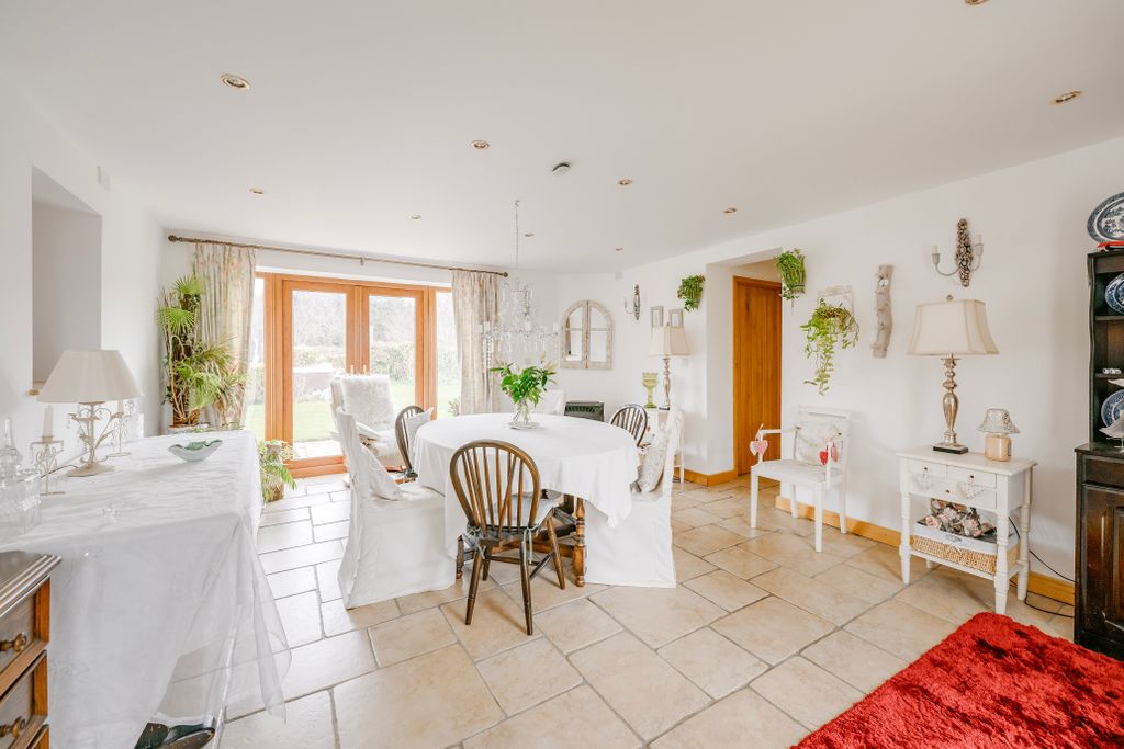 Breaden Heath, Whitchurch SY13, 6 bed barn conversion for sale, £ ...