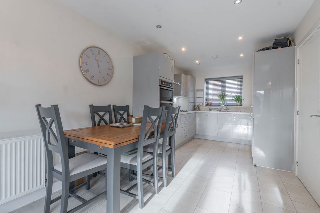 Stadium Road, Hall Green B28, 4 bed detached house for sale, £430,000 ...