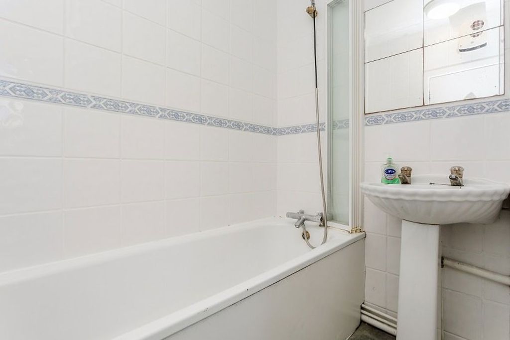 Highdown Road, Hove, 6Ed. BN3, 2 bed flat to rent, £1,500 pcm ...
