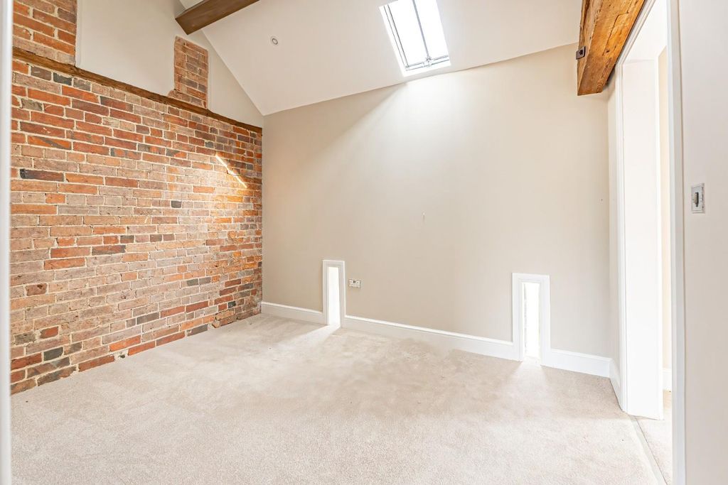 Glebe Farm, Stewkley Road, Leighton Buzzard LU7, New home, 3 bed barn ...