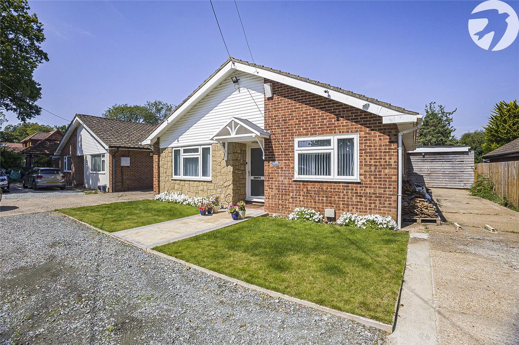 Botsom Lane, West Kingsdown, Sevenoaks, Kent TN15, 4 bed bungalow for ...