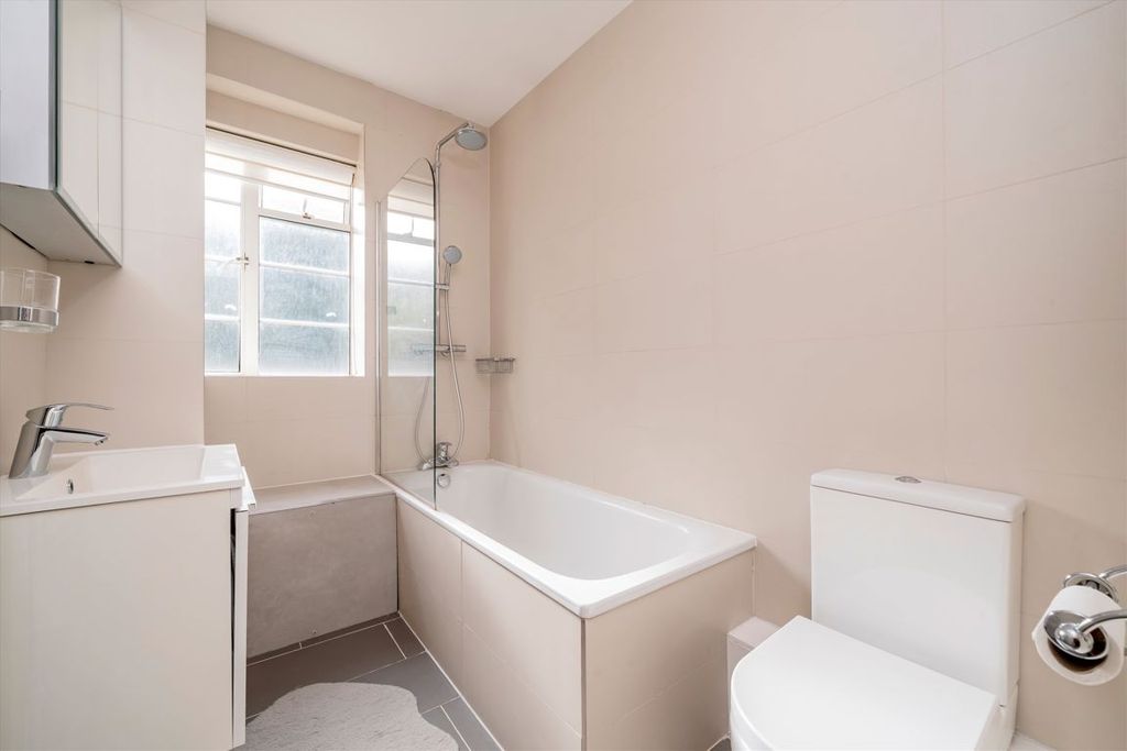 Maida Vale, Maida Vale W9, 1 bed flat to rent, £2,496 pcm | PrimeLocation