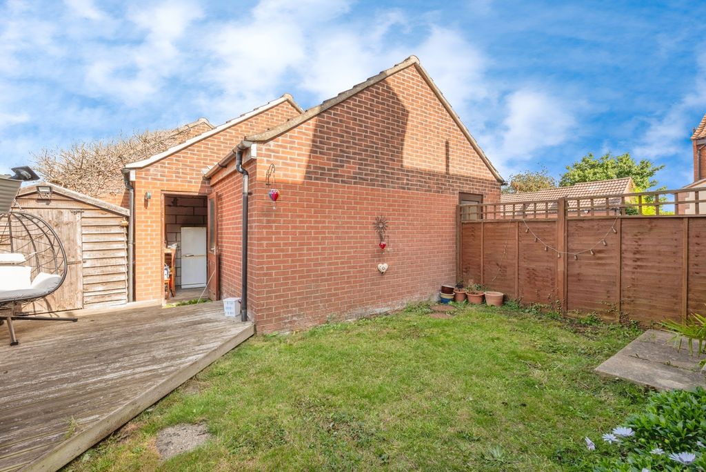 Pellew Place, North Walsham, Norfolk NR28, 3 bed semi-detached house ...