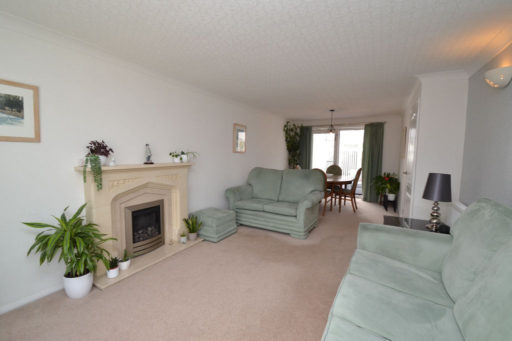 Croftlands, Idle, Bradford BD10, 3 bed semi-detached house for sale, £259,950 | PrimeLocation