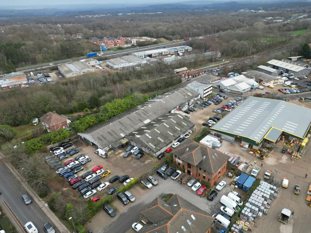 Unit 2-6 Station Industrial Park, Duncan Road, Park Gate, Southampton ...
