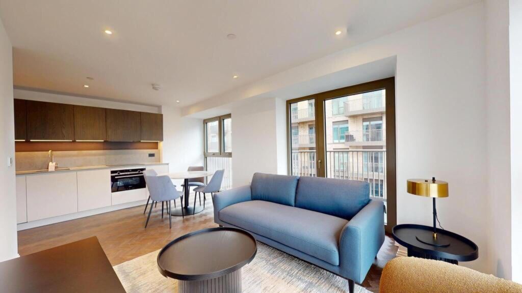 Apogee House, 1 Eden Place, London E16, 1 bed flat for sale, £400,000 ...