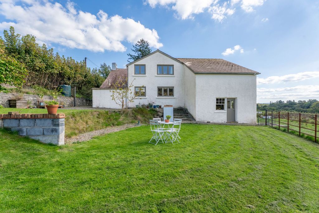 Llanfynydd, Carmarthen SA32, 5 bed detached house for sale, £550,000 ...