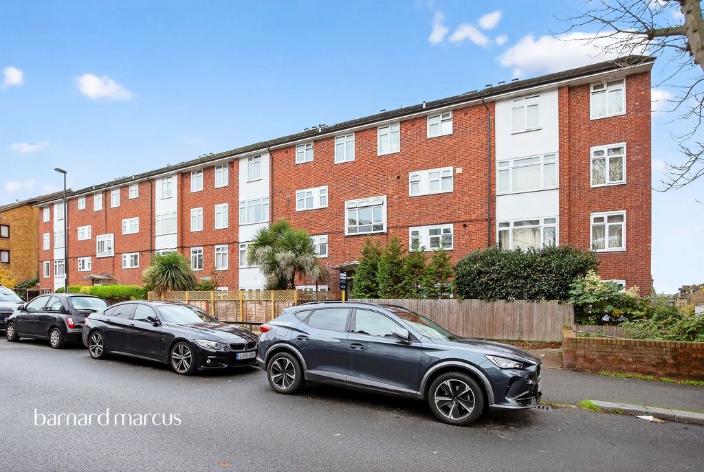 Venner Road, London SE26, 3 bed maisonette for sale, £450,000 ...