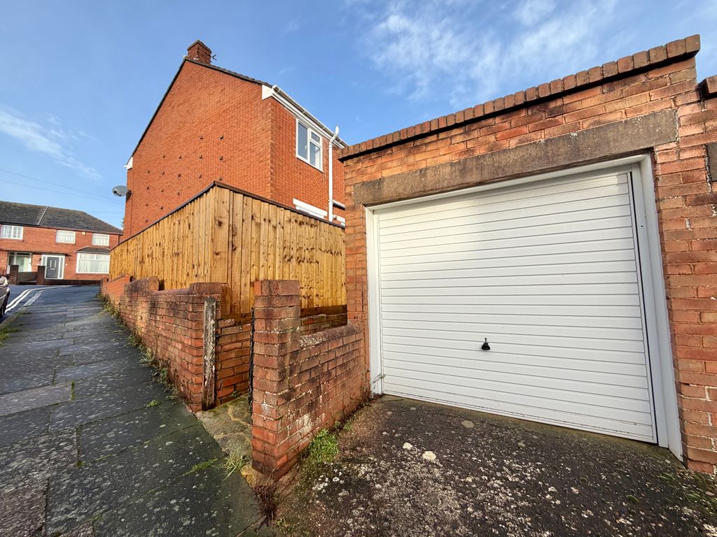 Cowick Lane, Exeter EX2, 3 bed end terrace house to rent, £1,275 pcm ...