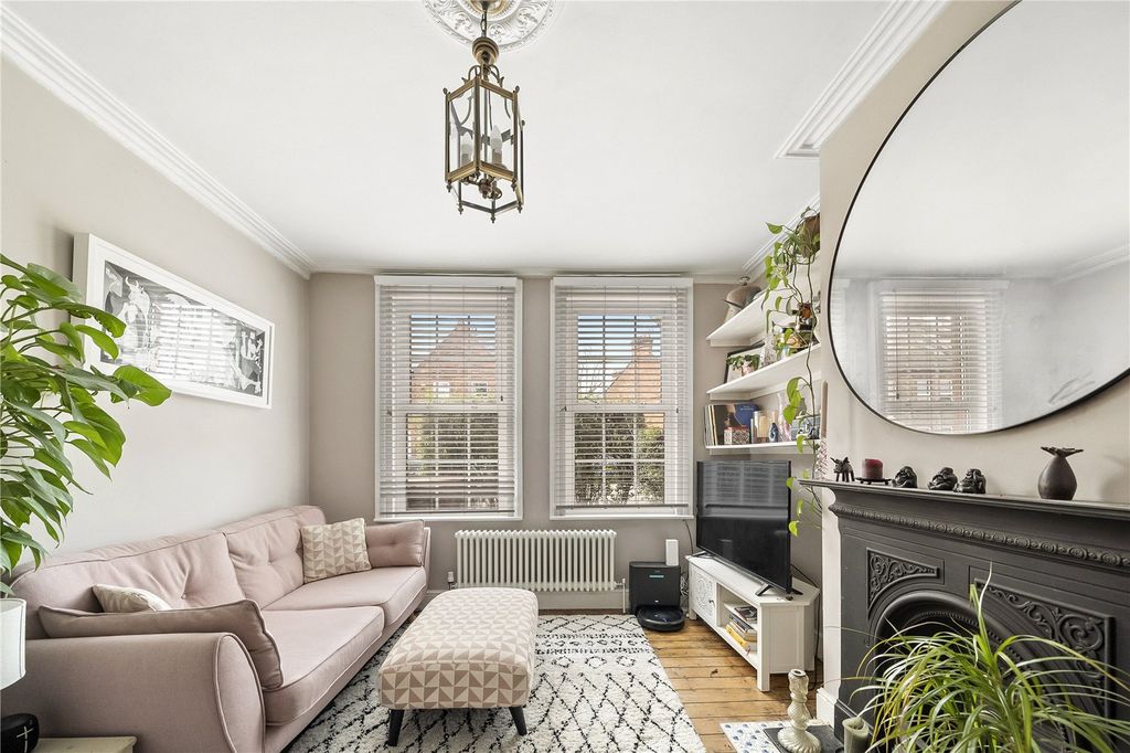 Hawarden Road, Walthamstow, London E17, 1 bed flat for sale, £400,000 ...