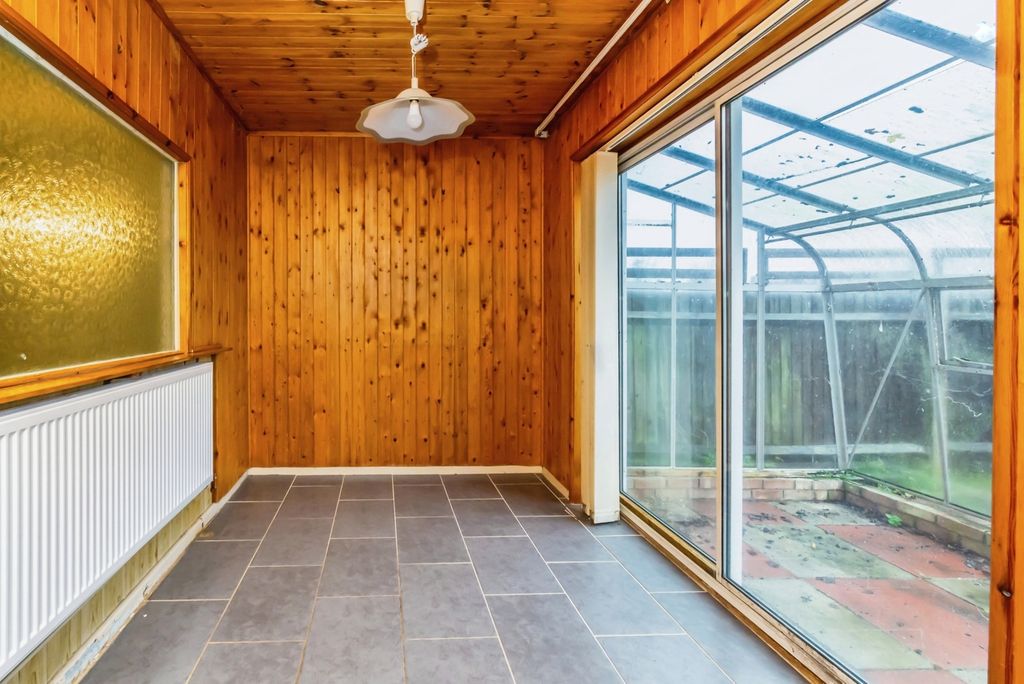 Homestead Way, New Addington, Croydon CR0, 3 bed semi-detached house ...