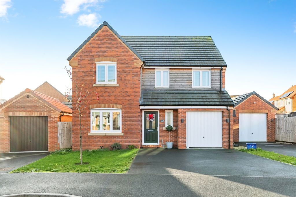 Bartlett Close, Corby NN18, 4 bed detached house for sale, £400,000 ...