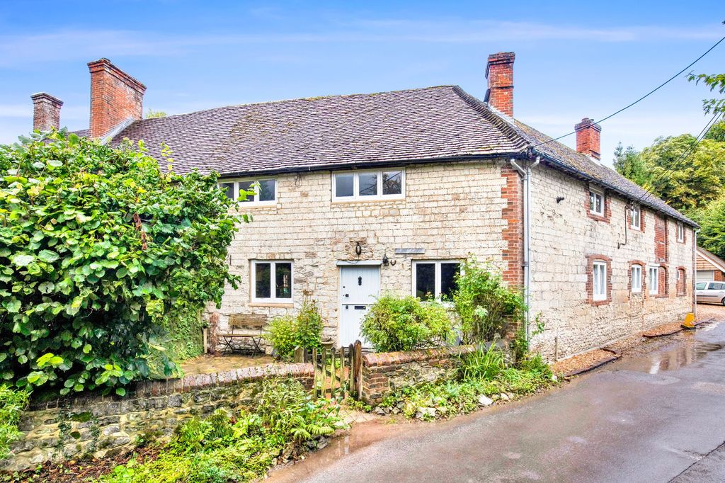 Gracious Street, Selborne GU34, 2 bed terraced house for sale, £375,000 ...