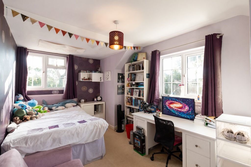 Les Lohiers, St. Saviour, Guernsey GY7, 5 bed detached house for sale ...