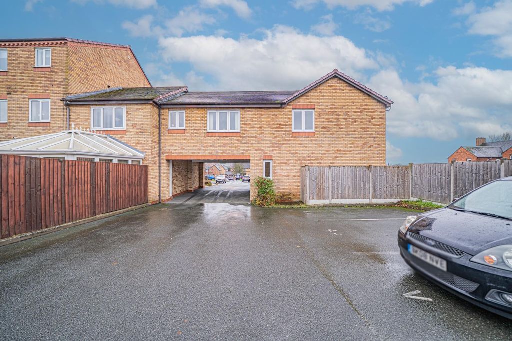 Tom Williams Way, Tamworth B77, 1 bed detached house for sale, £120,000 ...
