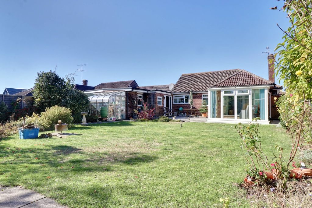 Wheatley Close, Sawbridgeworth CM21, 3 bed detached bungalow for sale ...