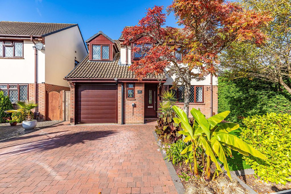 Cucklington Gardens, Muscliff, Bournemouth BH9, 5 bed detached house ...