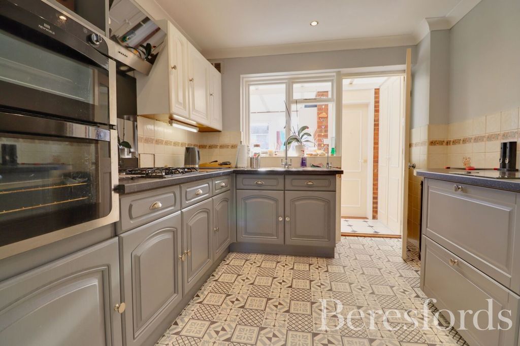 Heywood Way, Heybridge CM9, 3 bed terraced house for sale, £320,000 ...