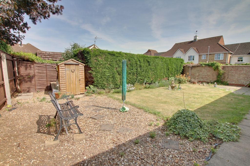 Cavalry Park, March PE15, 3 bed detached bungalow for sale, £300,000 ...