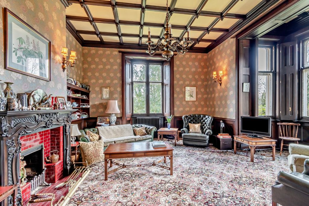 Pilgrims Way, Wouldham, Rochester, Kent ME1, 6 bed detached house for ...