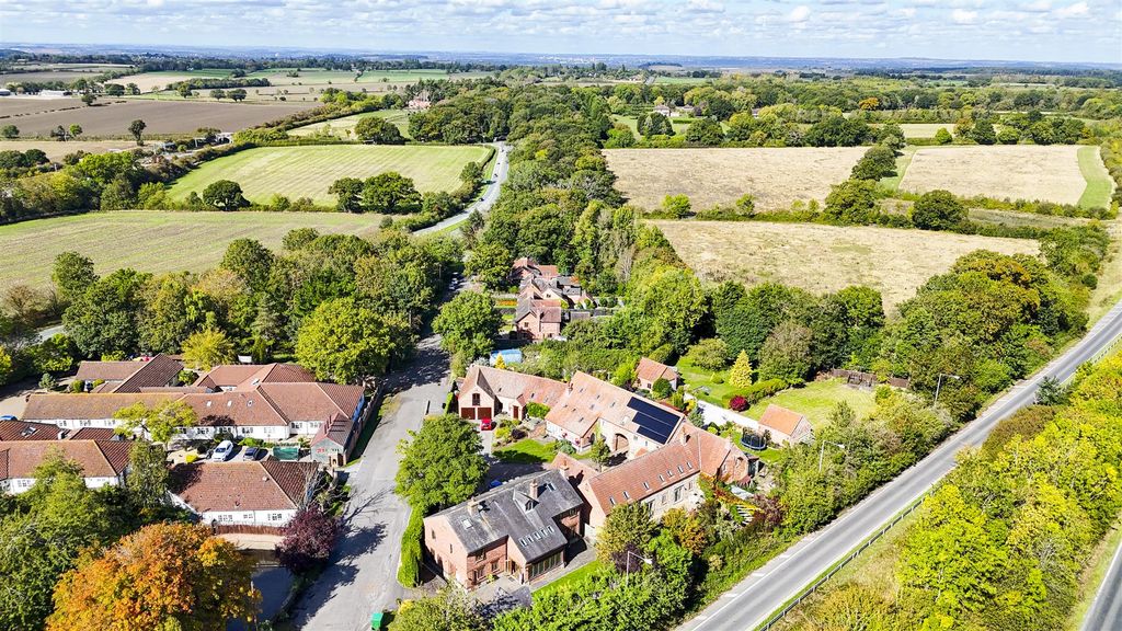 Old Melton Road, Widmerpool, Nottinghamshire NG12, 4 bed barn ...